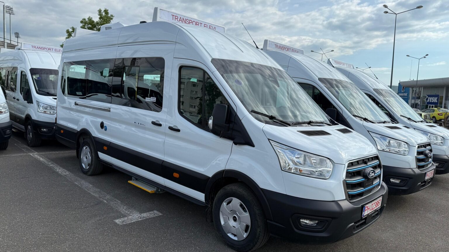 Microbuze electrice achiziționate prin PNRR! Valoarea contractului se ...